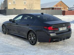 Melns BMW 520 2021 Tauragė, ar dzinēja tilpumu 2.00 L un nobraukumu 246 tūkst. km par 24900 €, foto 5 vietnē AUTOMOTO.COM.LV