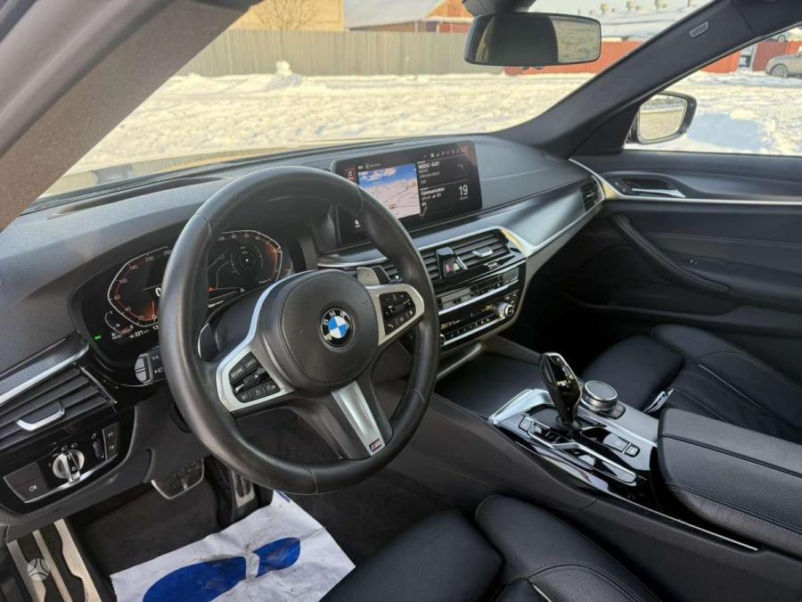Melns BMW 520 2021 Tauragė, ar dzinēja tilpumu 2.00 L un nobraukumu 246 tūkst. km par 24900 €, foto 17 vietnē AUTOMOTO.COM.LV