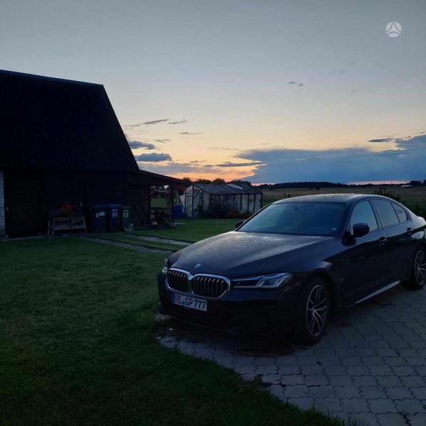 Melns BMW 520 2021 Panevēža, ar dzinēja tilpumu 2.00 L un nobraukumu 85 tūkst. km par 32000 €, foto 2 vietnē AUTOMOTO.COM.LV