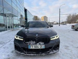 Black BMW 520 2021 in Kaunas, with an engine capacity of 2.00 L and mileage of 246 thousand km for 27800 €, photo  on AUTOMOTO.COM.LV