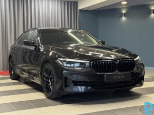 Black BMW 520 2021 in Marupe, with an engine capacity of 2.00 L and mileage of 89 thousand km for 29990 €, photo 2 on AUTOMOTO.COM.LV