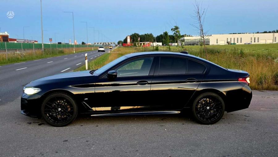Melns BMW 520 2021 Šauļi, ar dzinēja tilpumu 2.00 L un nobraukumu 250 tūkst. km par 25500 €, foto 4 vietnē AUTOMOTO.COM.LV