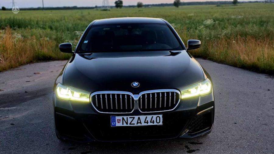 Melns BMW 520 2021 Šauļi, ar dzinēja tilpumu 2.00 L un nobraukumu 250 tūkst. km par 25500 €, foto 13 vietnē AUTOMOTO.COM.LV