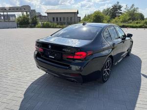 Black BMW 520 2021 in Telschi, with an engine capacity of 2.00 L and mileage of 210 thousand km for 23500 €, photo 7 on AUTOMOTO.COM.LV