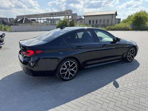 Black BMW 520 2021 in Telschi, with an engine capacity of 2.00 L and mileage of 210 thousand km for 23500 €, photo 8 on AUTOMOTO.COM.LV