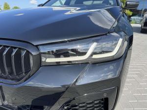 Black BMW 520 2021 in Telschi, with an engine capacity of 2.00 L and mileage of 210 thousand km for 23500 €, photo 12 on AUTOMOTO.COM.LV