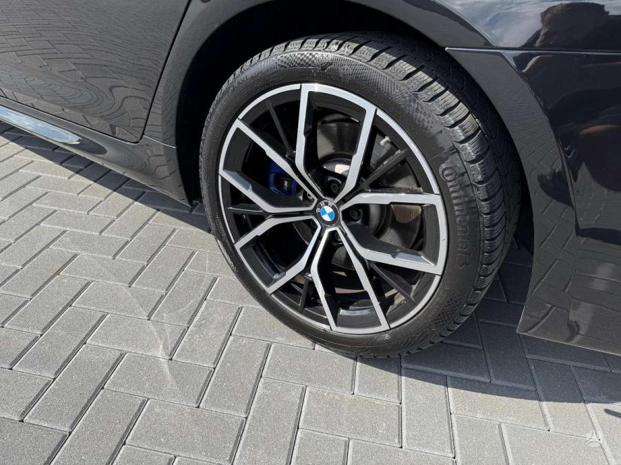 Black BMW 520 2021 in Telschi, with an engine capacity of 2.00 L and mileage of 210 thousand km for 23500 €, photo 16 on AUTOMOTO.COM.LV