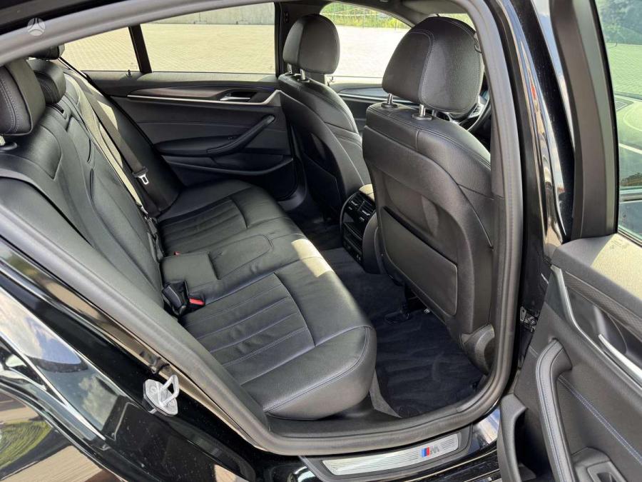 Black BMW 520 2021 in Telschi, with an engine capacity of 2.00 L and mileage of 210 thousand km for 23500 €, photo 25 on AUTOMOTO.COM.LV