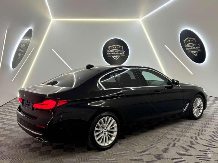 Melns BMW 520 2021 Marijampole, ar dzinēja tilpumu 2.00 L un nobraukumu 259 tūkst. km par 22750 €, foto 6 vietnē AUTOMOTO.COM.LV