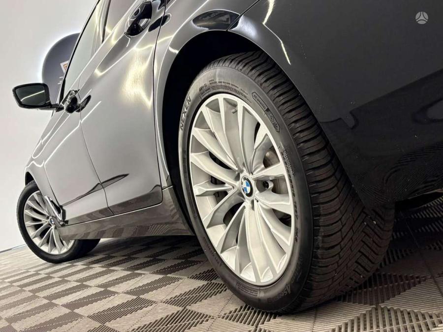 Melns BMW 520 2021 Marijampole, ar dzinēja tilpumu 2.00 L un nobraukumu 259 tūkst. km par 22750 €, foto 22 vietnē AUTOMOTO.COM.LV