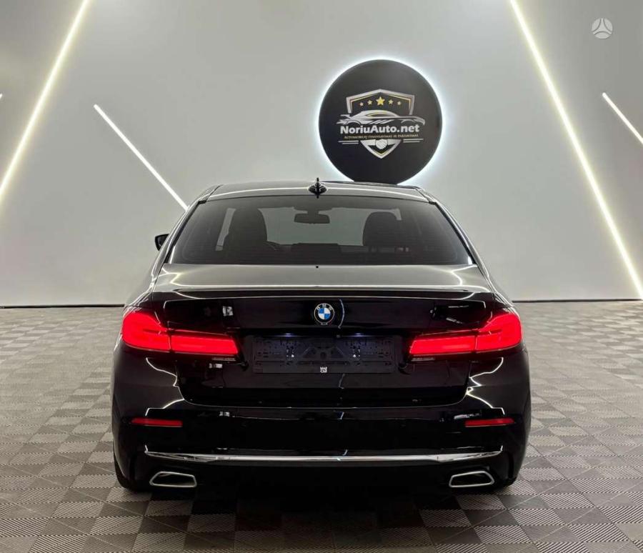 Melns BMW 520 2021 Marijampole, ar dzinēja tilpumu 2.00 L un nobraukumu 259 tūkst. km par 22750 €, foto 32 vietnē AUTOMOTO.COM.LV