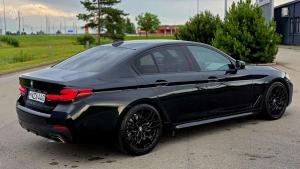 Melns BMW 520 2021 Kauņa, ar dzinēja tilpumu 2.00 L un nobraukumu 248 tūkst. km par 19900 €, foto  vietnē AUTOMOTO.COM.LV
