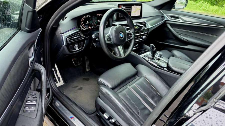 Melns BMW 520 2021 Kauņa, ar dzinēja tilpumu 2.00 L un nobraukumu 248 tūkst. km par 19900 €, foto 14 vietnē AUTOMOTO.COM.LV