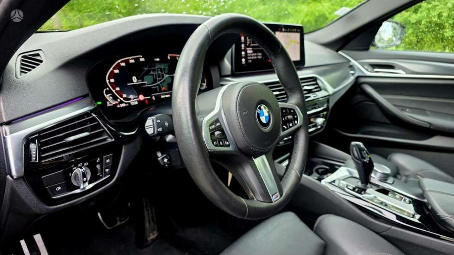 Melns BMW 520 2021 Kauņa, ar dzinēja tilpumu 2.00 L un nobraukumu 248 tūkst. km par 19900 €, foto 17 vietnē AUTOMOTO.COM.LV