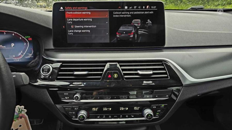 Melns BMW 520 2021 Kauņa, ar dzinēja tilpumu 2.00 L un nobraukumu 248 tūkst. km par 19900 €, foto 21 vietnē AUTOMOTO.COM.LV