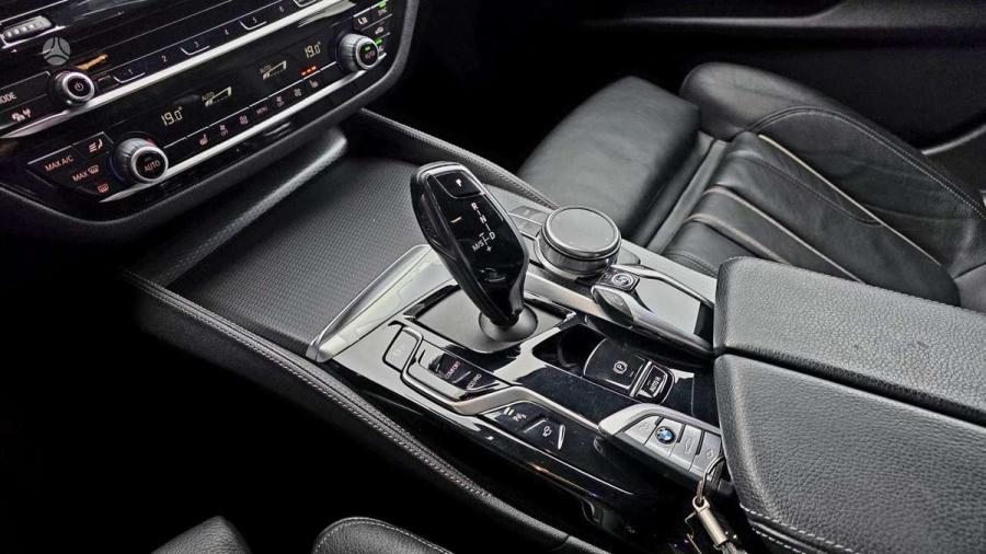 Melns BMW 520 2021 Kauņa, ar dzinēja tilpumu 2.00 L un nobraukumu 248 tūkst. km par 19900 €, foto 26 vietnē AUTOMOTO.COM.LV