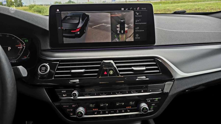 Melns BMW 520 2021 Kauņa, ar dzinēja tilpumu 2.00 L un nobraukumu 248 tūkst. km par 19900 €, foto 30 vietnē AUTOMOTO.COM.LV