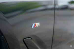 Black BMW 520 2021 in Vilnius, with an engine capacity of 2.00 L and mileage of 50 thousand km for 35900 €, photo 12 on AUTOMOTO.COM.LV