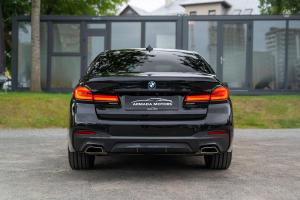 Black BMW 520 2021 in Vilnius, with an engine capacity of 2.00 L and mileage of 50 thousand km for 35900 €, photo 17 on AUTOMOTO.COM.LV