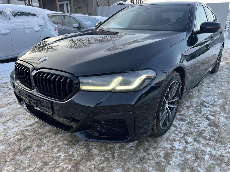 Melns BMW 520 2022 Kauņa, ar dzinēja tilpumu 2.00 L un nobraukumu 82 tūkst. km par 27900 €, foto 7 vietnē AUTOMOTO.COM.LV