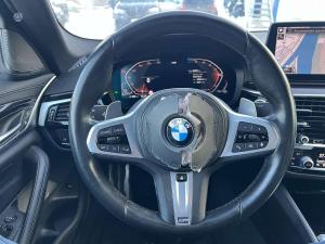 Melns BMW 520 2022 Kauņa, ar dzinēja tilpumu 2.00 L un nobraukumu 82 tūkst. km par 27900 €, foto 28 vietnē AUTOMOTO.COM.LV