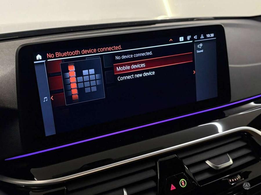 Black BMW 520 2022 in Marijampole, with an engine capacity of 2.00 L and mileage of 272 thousand km for 25999 €, photo 6 on AUTOMOTO.COM.LV