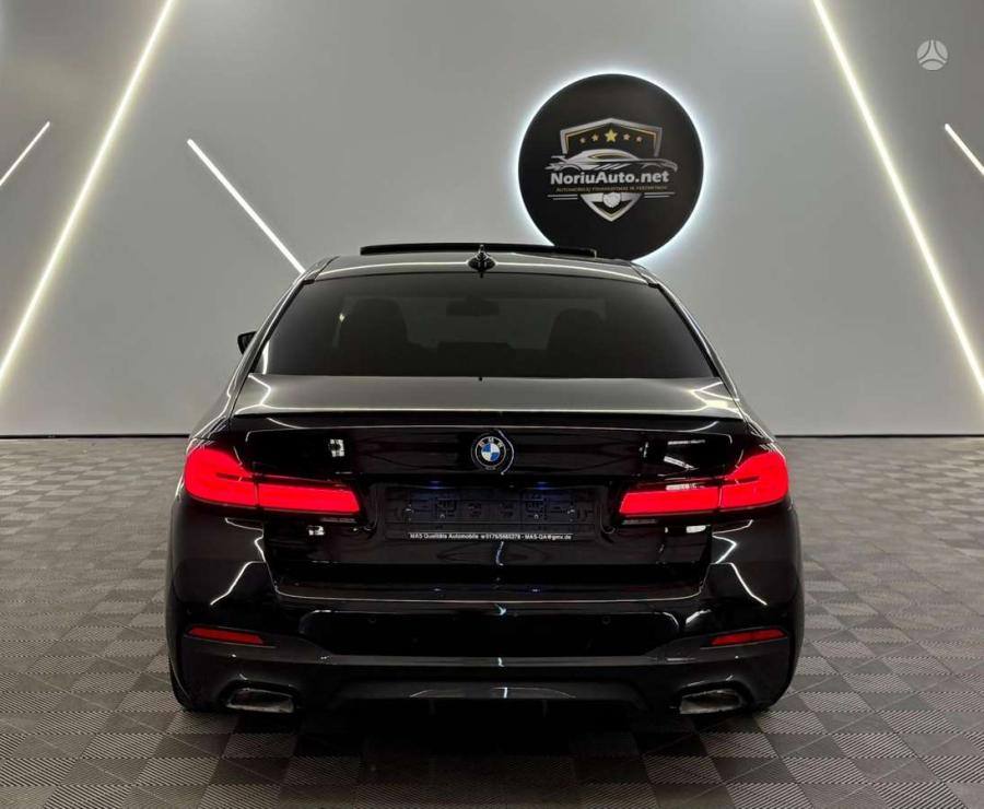 Black BMW 520 2022 in Marijampole, with an engine capacity of 2.00 L and mileage of 272 thousand km for 25999 €, photo 35 on AUTOMOTO.COM.LV