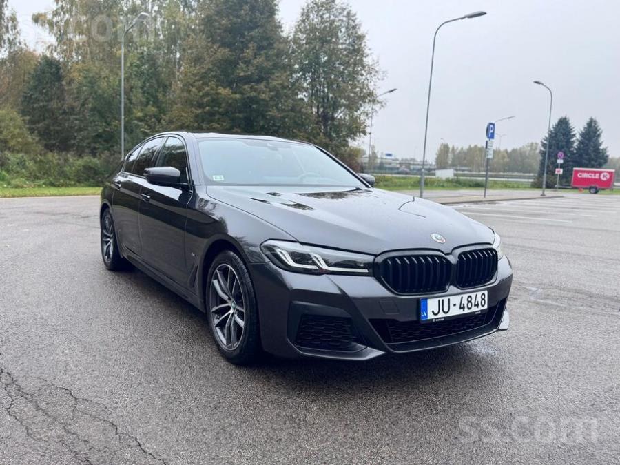 Melns BMW 520 2022 Rīga, ar dzinēja tilpumu 2.00 L un nobraukumu 50 tūkst. km par 41500 €, foto 1 vietnē AUTOMOTO.COM.LV