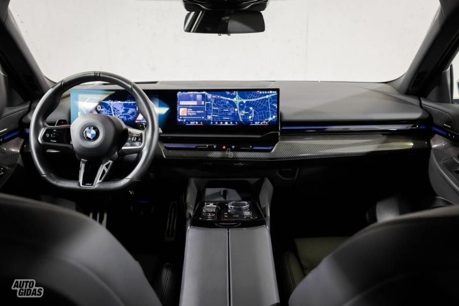 Black BMW 520 2023 in Vilnius, with an engine capacity of 2.00 L and mileage of 54 thousand km for 51991 €, photo 21 on AUTOMOTO.COM.LV