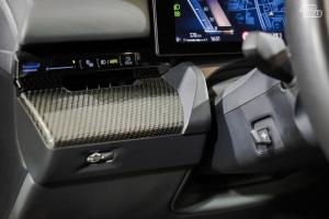 Black BMW 520 2023 in Vilnius, with an engine capacity of 2.00 L and mileage of 54 thousand km for 51991 €, photo 30 on AUTOMOTO.COM.LV
