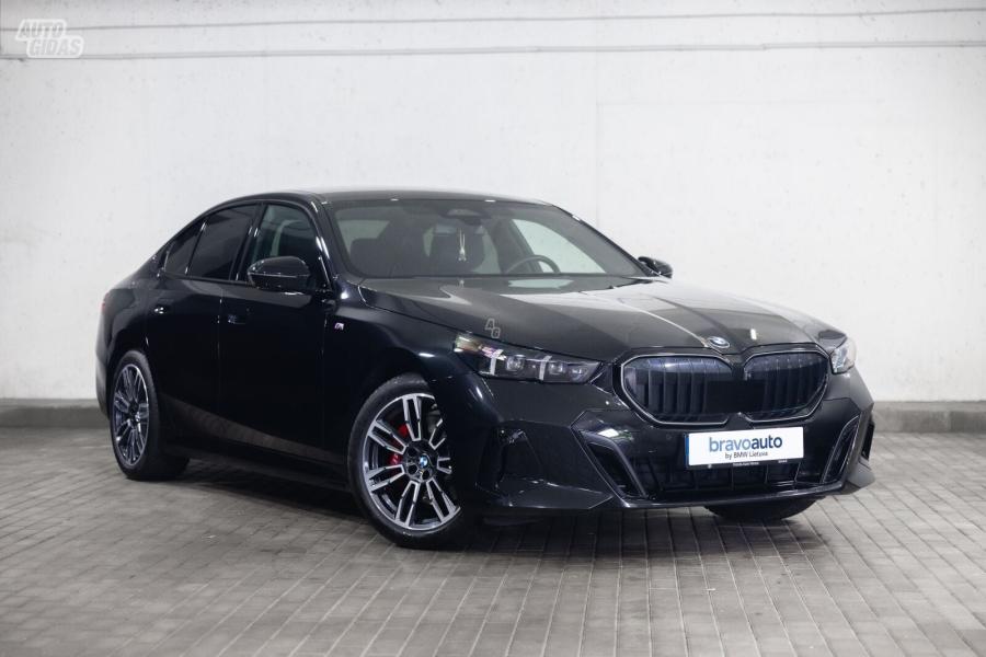 Melns BMW 520 2024 Viļņa, ar dzinēja tilpumu 2.00 L un nobraukumu 32 tūkst. km par 52991 €, foto 3 vietnē AUTOMOTO.COM.LV