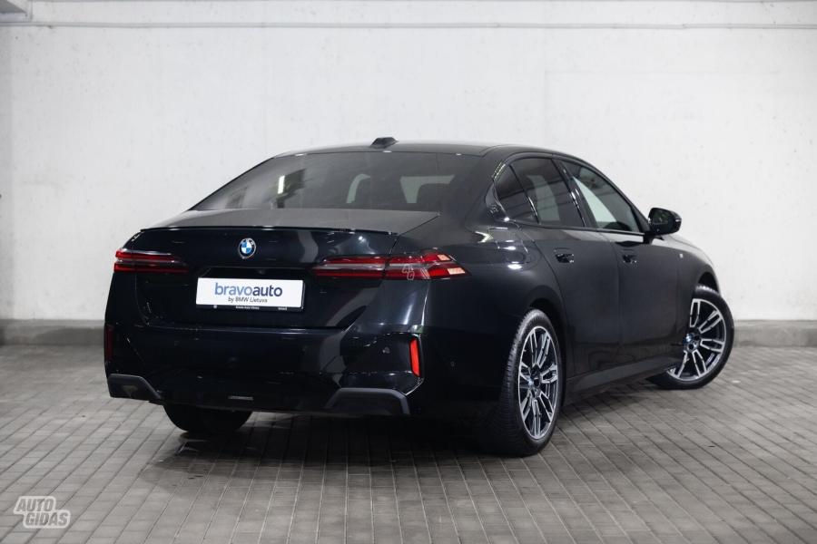 Melns BMW 520 2024 Viļņa, ar dzinēja tilpumu 2.00 L un nobraukumu 32 tūkst. km par 52991 €, foto 10 vietnē AUTOMOTO.COM.LV