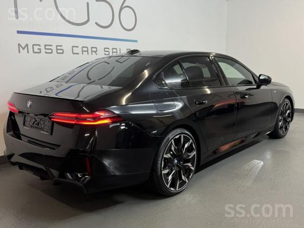 Melns BMW 520 2024 Rīga, ar dzinēja tilpumu 2.00 L un nobraukumu 24 tūkst. km par 57900 €, foto 5 vietnē AUTOMOTO.COM.LV