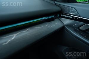 Black BMW 520 2024 in Riga, with an engine capacity of 2.00 L and mileage of 38 thousand km for 49500 €, photo 19 on AUTOMOTO.COM.LV