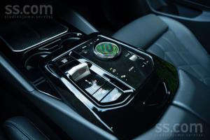 Black BMW 520 2024 in Riga, with an engine capacity of 2.00 L and mileage of 38 thousand km for 49500 €, photo 21 on AUTOMOTO.COM.LV