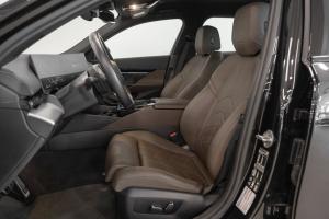 Black BMW 520 2024 in Vilnius, with an engine capacity of 2.00 L and mileage of 59 thousand km for 51000 €, photo 8 on AUTOMOTO.COM.LV