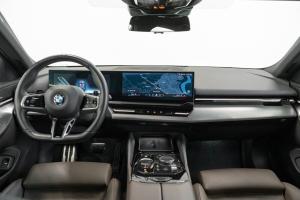 Black BMW 520 2024 in Vilnius, with an engine capacity of 2.00 L and mileage of 59 thousand km for 51000 €, photo 9 on AUTOMOTO.COM.LV