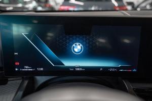 Black BMW 520 2024 in Vilnius, with an engine capacity of 2.00 L and mileage of 59 thousand km for 51000 €, photo 11 on AUTOMOTO.COM.LV