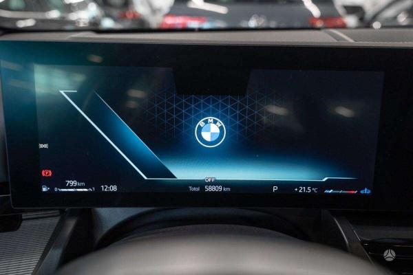 Black BMW 520 2024 in Vilnius, with an engine capacity of 2.00 L and mileage of 59 thousand km for 51000 €, photo 10 on AUTOMOTO.COM.LV