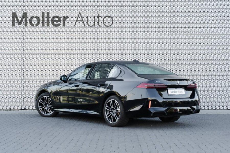 Melns BMW 520 2024 Mārupe, ar dzinēja tilpumu 2.00 L un nobraukumu 67 tūkst. km par 52650 €, foto 4 vietnē AUTOMOTO.COM.LV