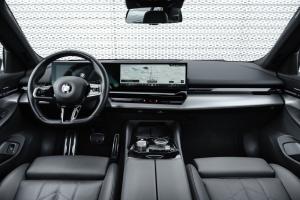 Melns BMW 520 2024 Mārupe, ar dzinēja tilpumu 2.00 L un nobraukumu 67 tūkst. km par 52650 €, foto 8 vietnē AUTOMOTO.COM.LV