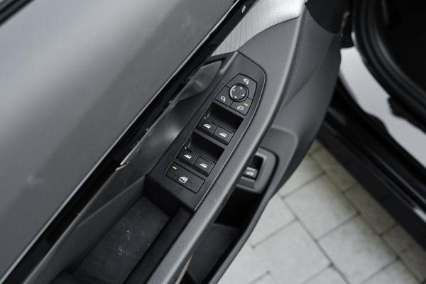 Melns BMW 520 2024 Mārupe, ar dzinēja tilpumu 2.00 L un nobraukumu 67 tūkst. km par 52650 €, foto 8 vietnē AUTOMOTO.COM.LV