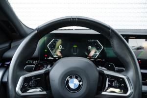 Melns BMW 520 2024 Mārupe, ar dzinēja tilpumu 2.00 L un nobraukumu 67 tūkst. km par 52650 €, foto 15 vietnē AUTOMOTO.COM.LV