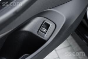 Black BMW 520 2024 in Riga, with an engine capacity of 2.00 L and mileage of 67 thousand km for 52650 €, photo 10 on AUTOMOTO.COM.LV