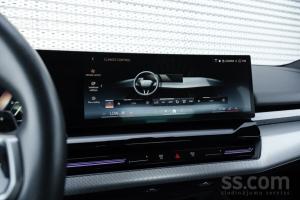 Black BMW 520 2024 in Riga, with an engine capacity of 2.00 L and mileage of 67 thousand km for 52650 €, photo 20 on AUTOMOTO.COM.LV