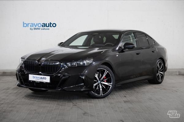 Black BMW 520 2024 in Vilnius, with an engine capacity of 2.00 L and mileage of 58 thousand km for 51991 €, photo 1 on AUTOMOTO.COM.LV