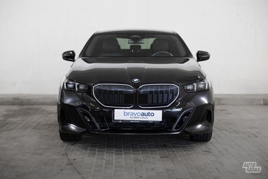 Melns BMW 520 2024 Viļņa, ar dzinēja tilpumu 2.00 L un nobraukumu 58 tūkst. km par 51991 €, foto 3 vietnē AUTOMOTO.COM.LV