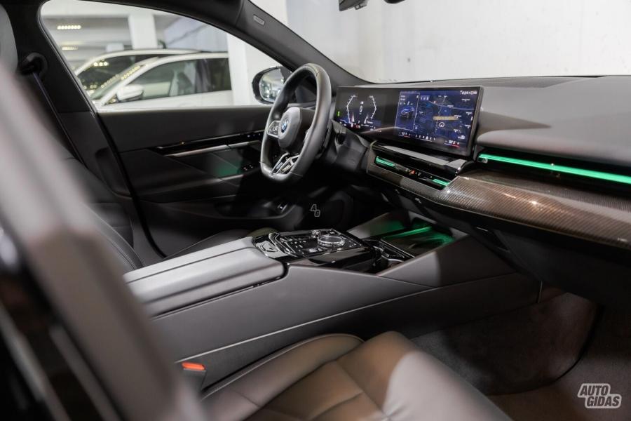 Melns BMW 520 2024 Viļņa, ar dzinēja tilpumu 2.00 L un nobraukumu 58 tūkst. km par 51991 €, foto 22 vietnē AUTOMOTO.COM.LV