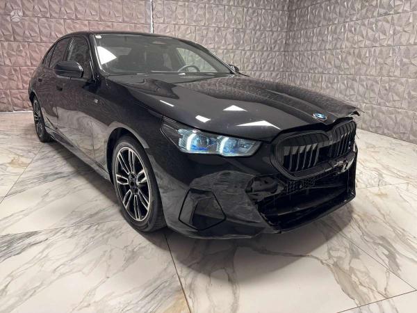 БМВ 520 2024 в Каунас на AUTOMOTO.COM.LV Черный БМВ 520 2024 в Каунас, объемом двигателя 2.00 л и пробегом 135 тыс. км за 31999 €, фото 1 на AUTOMOTO.COM.LV