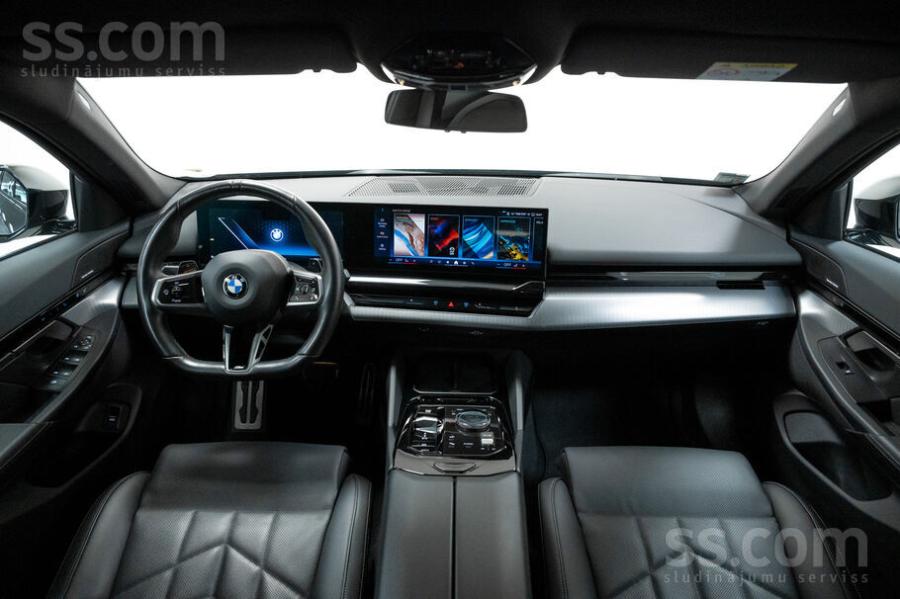 Black BMW 520 2024 in Riga, with an engine capacity of 2.00 L and mileage of 41 thousand km for 53900 €, photo 9 on AUTOMOTO.COM.LV